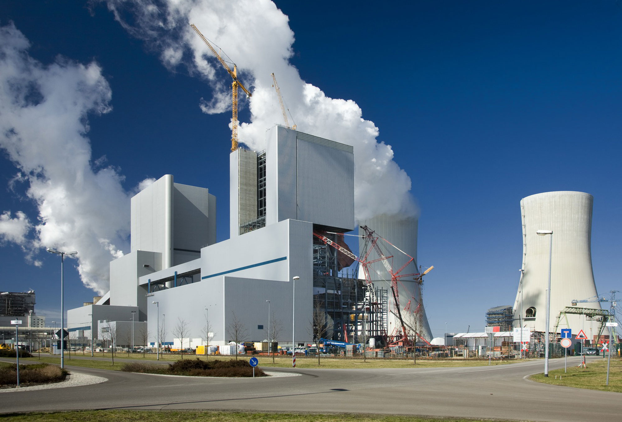 Planung energietechnischer Anlagen - Hoch-, Mittel-, Niederspannung